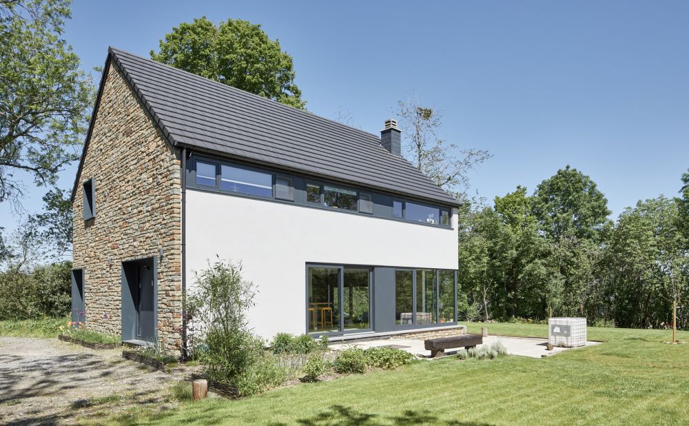 Maison en moellons et crépi à Marchin | Pierre Abraham Architecte